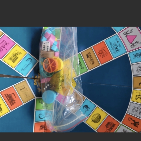 Trivial Pursuit | Toys | Vintage Trivial Pursuit 981 Mastergame Genus ...